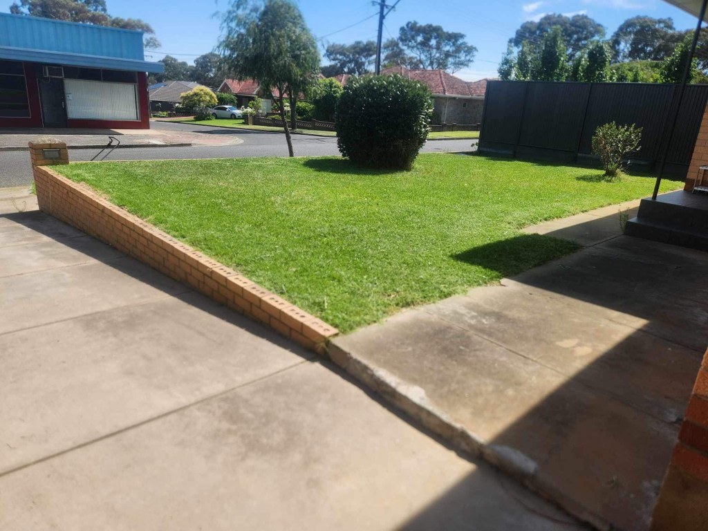 Services-Gardening Maintenance - Jupiter Supports